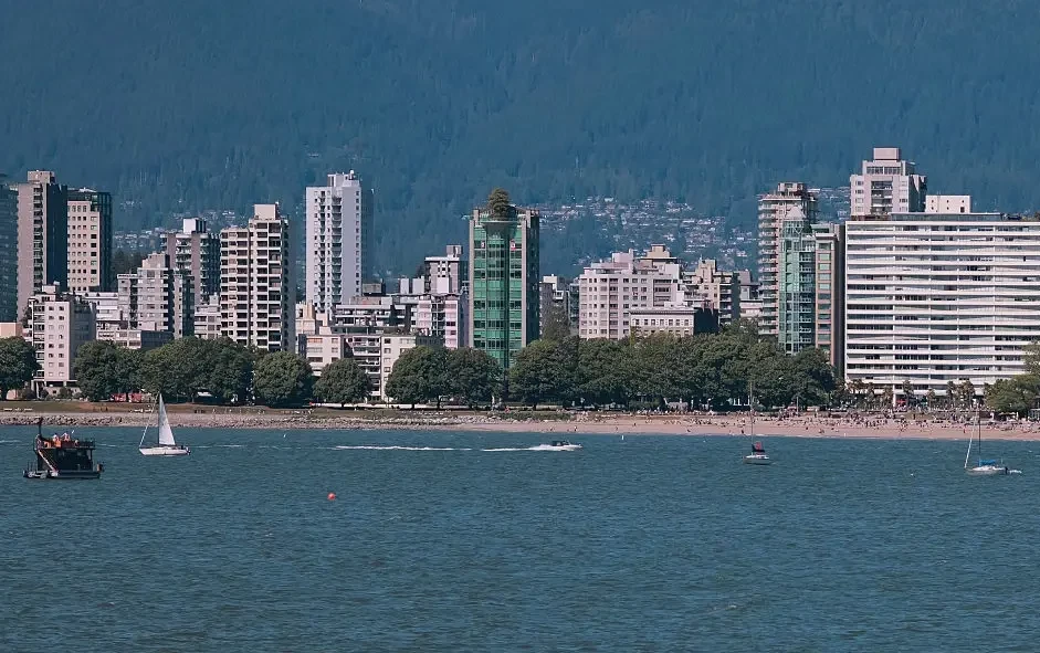 Tourist safety concerns challenge Vancouver's tourism growth plans