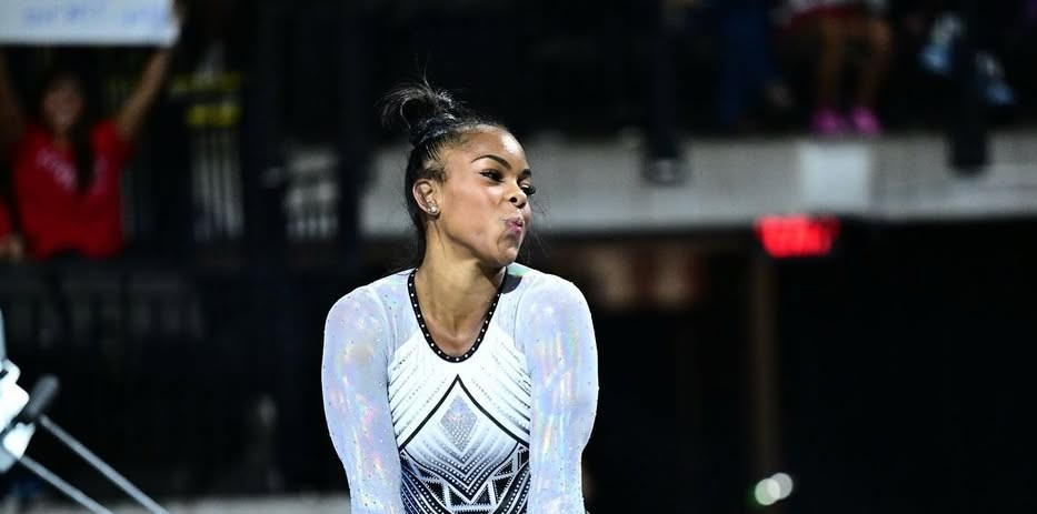 Meet Zoe Miller: The gymnast who beat Simone Biles in a $200 dance ...
