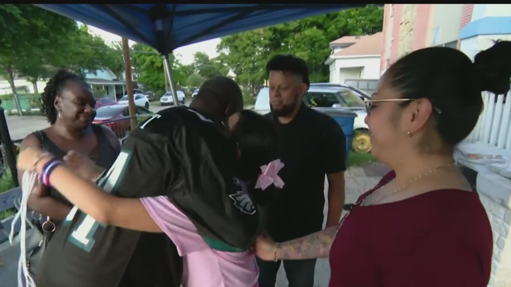 Girl reunites with man who saved her from deadly Dallas apartment explosion