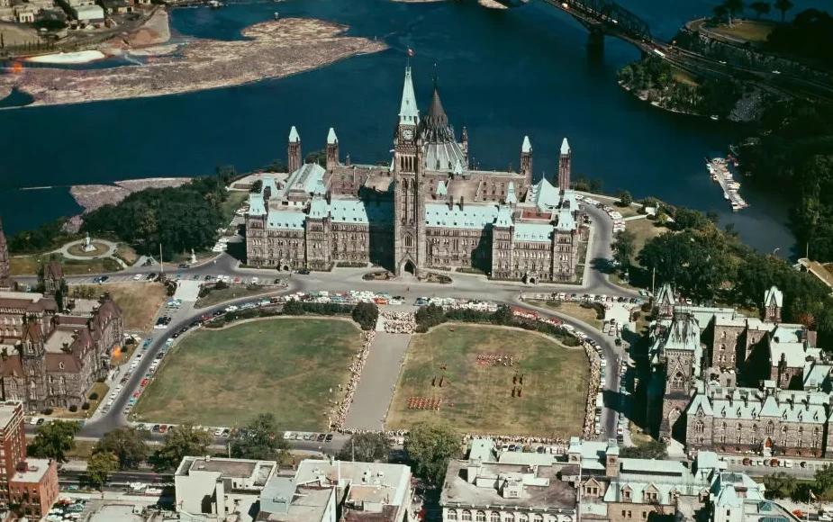 Cross-party group urges Canada to block superintelligent AI