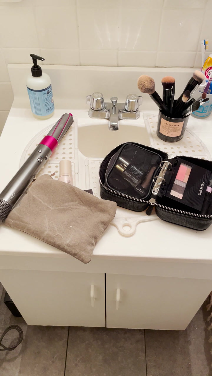 This sink topper instantly adds more counter space