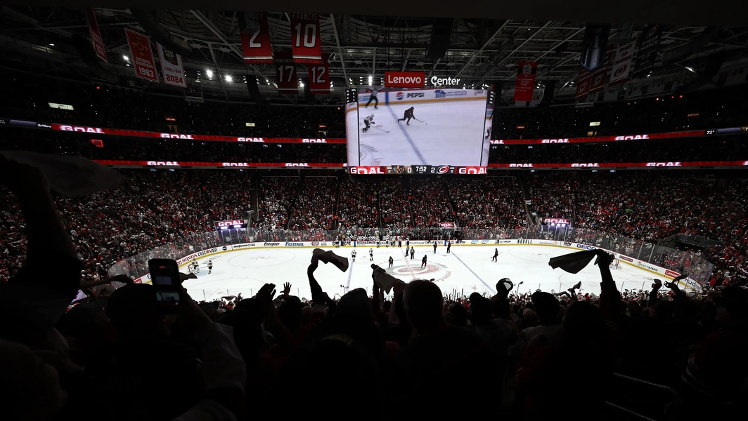 Golden Knights make historic comeback in Stanley Cup Final opener