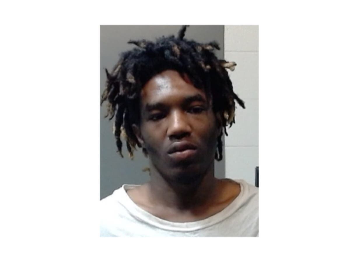 'Suspicious person' found in possession of burglary tools, live ammo ...