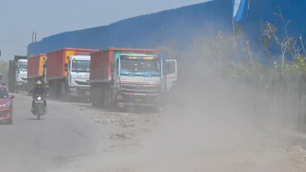 Auto industry applauds truck and bus replacement scheme to reduce ...