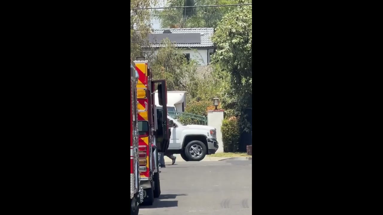 LA neighborhood evacuated due to possible explosive device