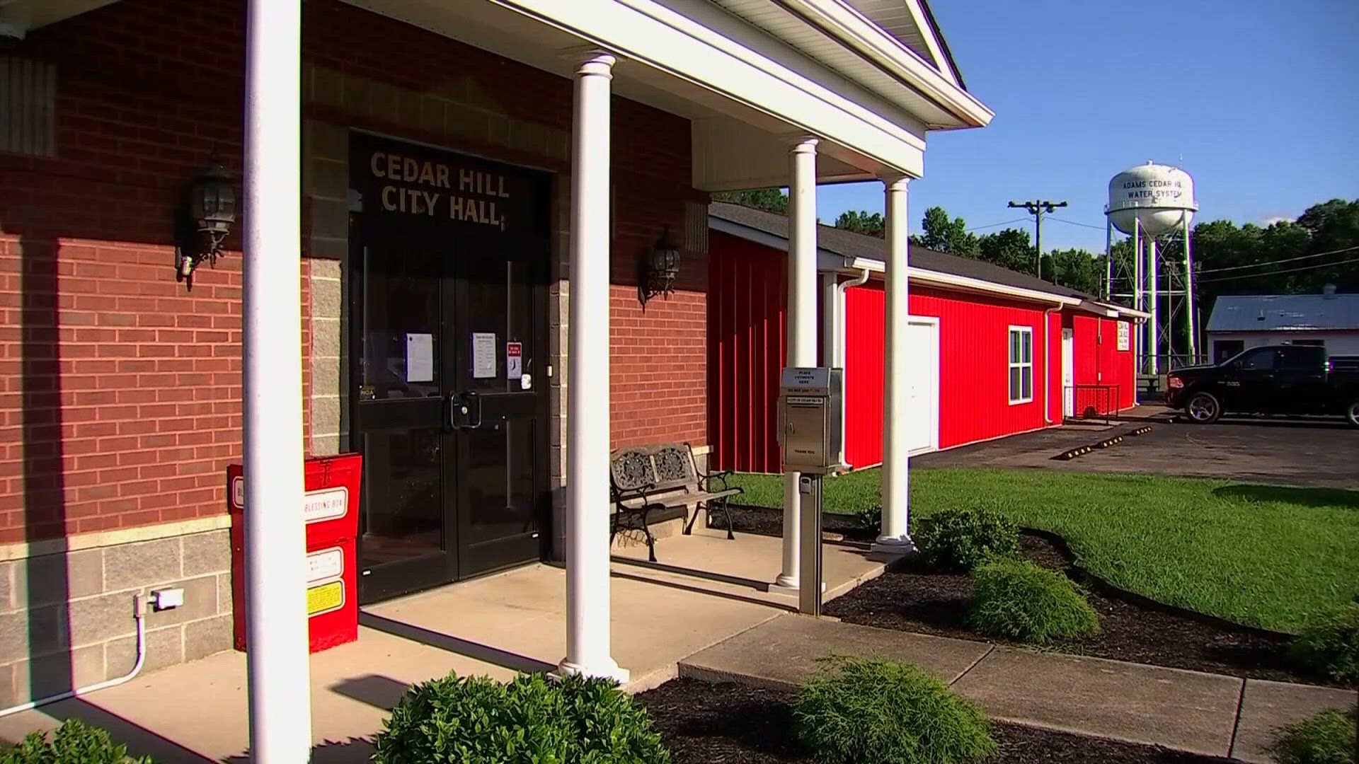 Small middle TN town imposes 2‑year moratorium on data centers and ...