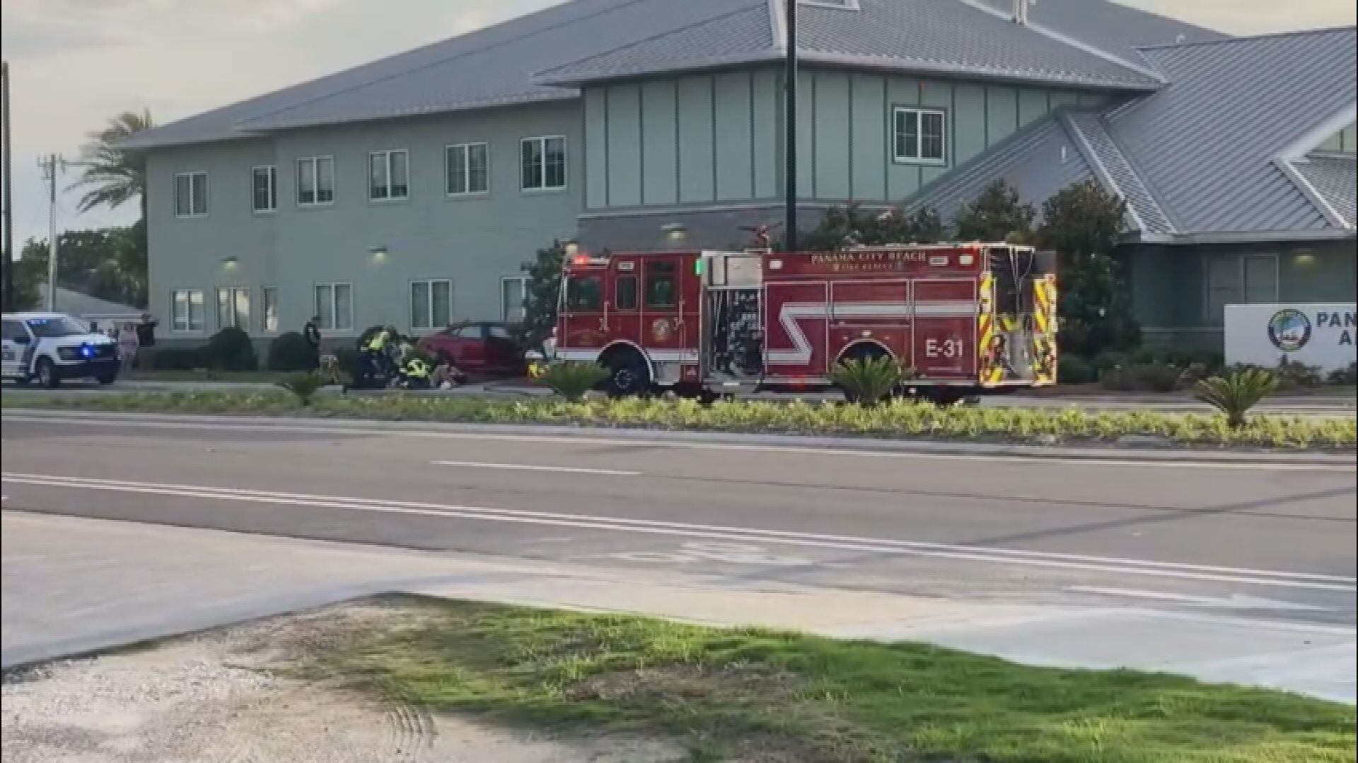 Car crashes into Panama City Beach Public Services building