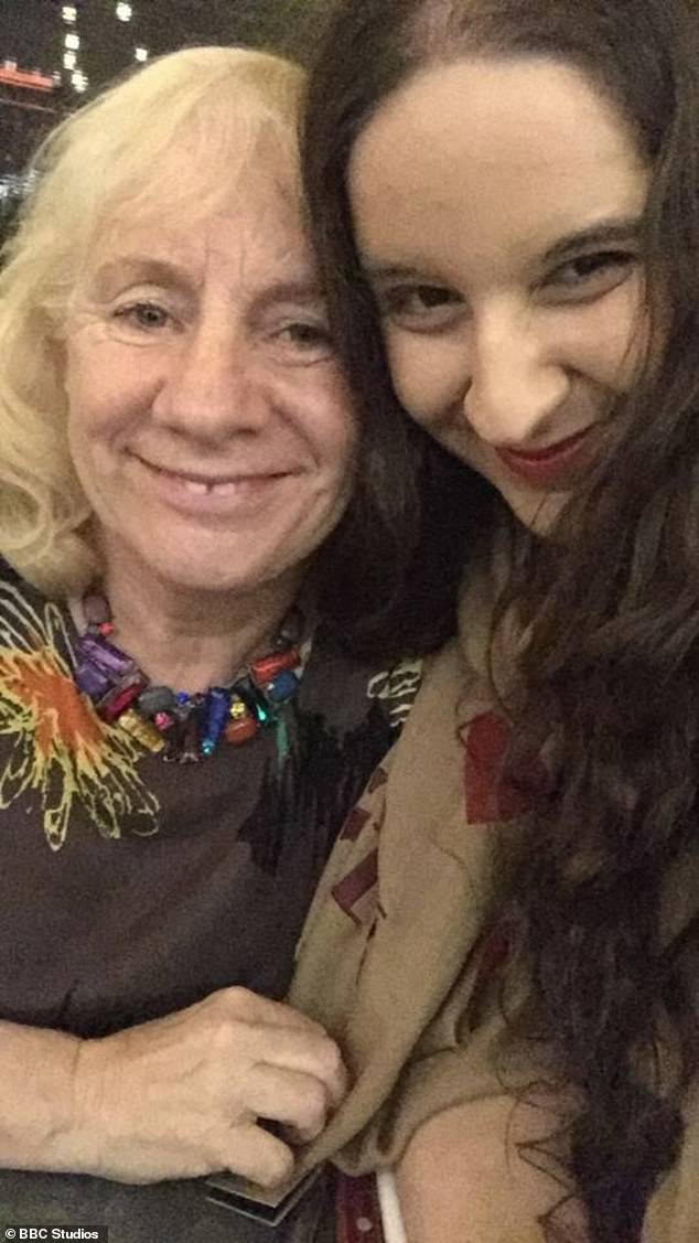 Girl who faked a brain tumour to con pop stars and fans out of £400K to ...