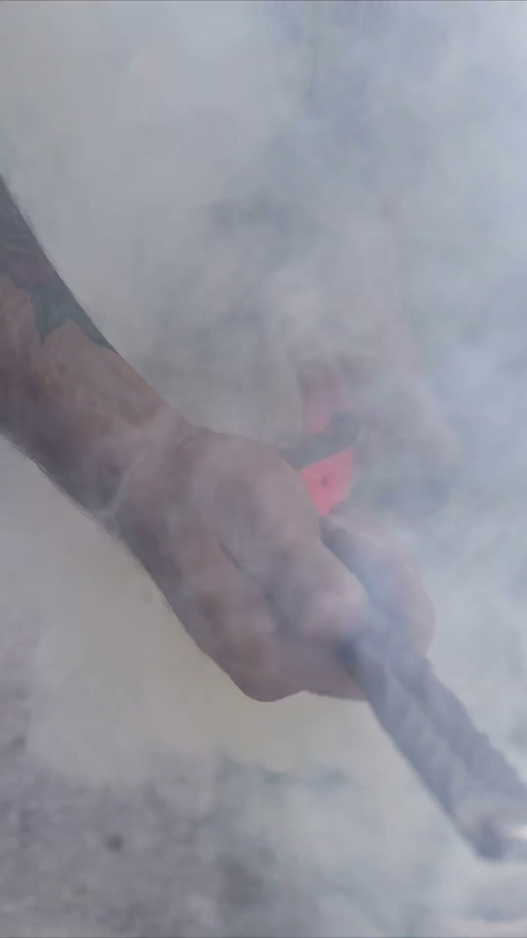 Watch the satisfying burning fit process in horseshoeing