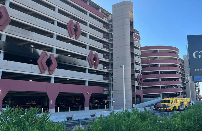 Fire at Las Vegas airport parking garage damages 6 vehicles