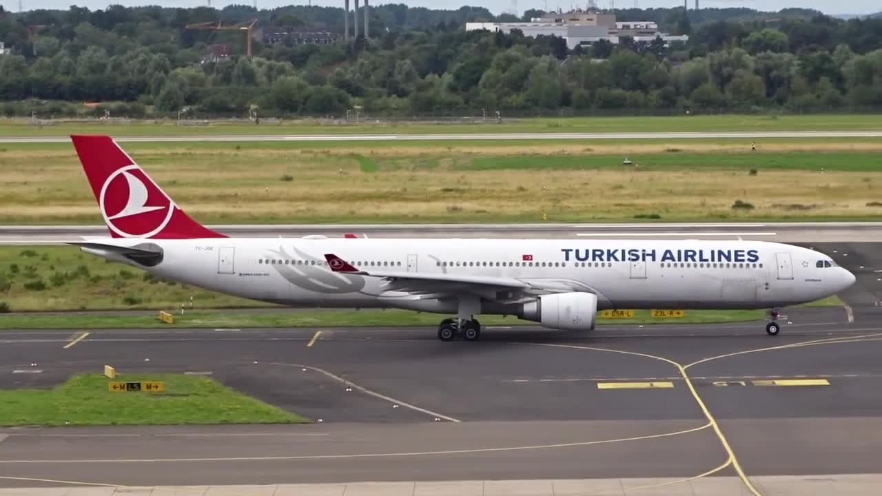 Colorado family's Turkish Airlines plane filled with sewage smell ...