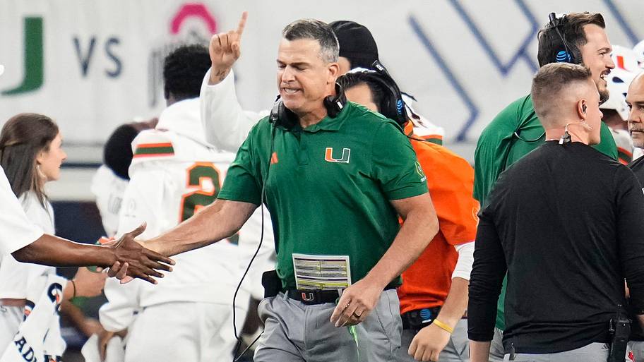 Mario Cristobal reminds Lane Kiffin who's boss with groundbreaking 5 ...