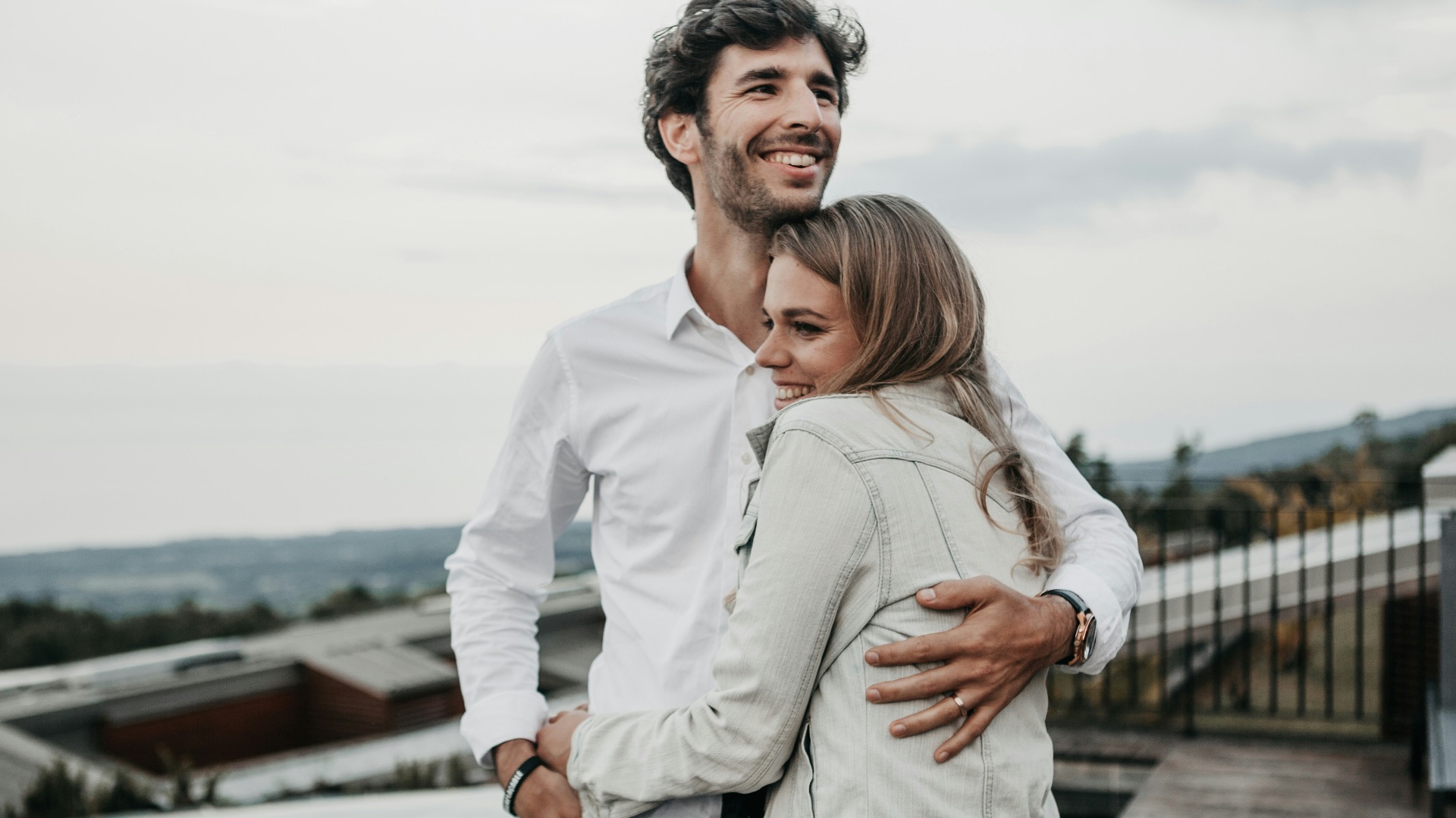 10 reasons women won't date short men & 10 why men won't date tall women