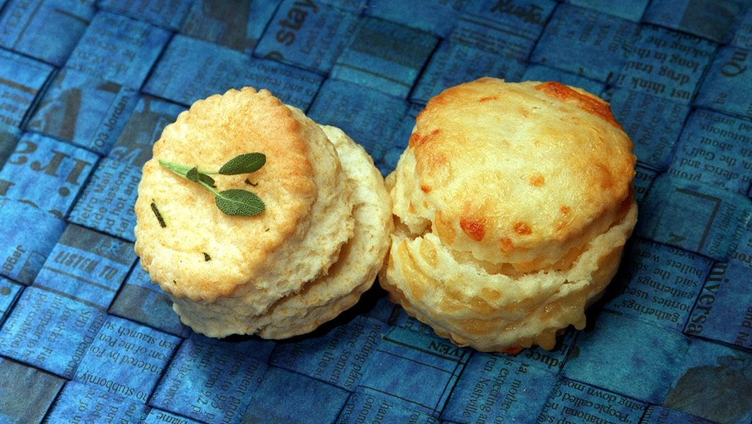 7 fast-food chains serving standout biscuits and gravy