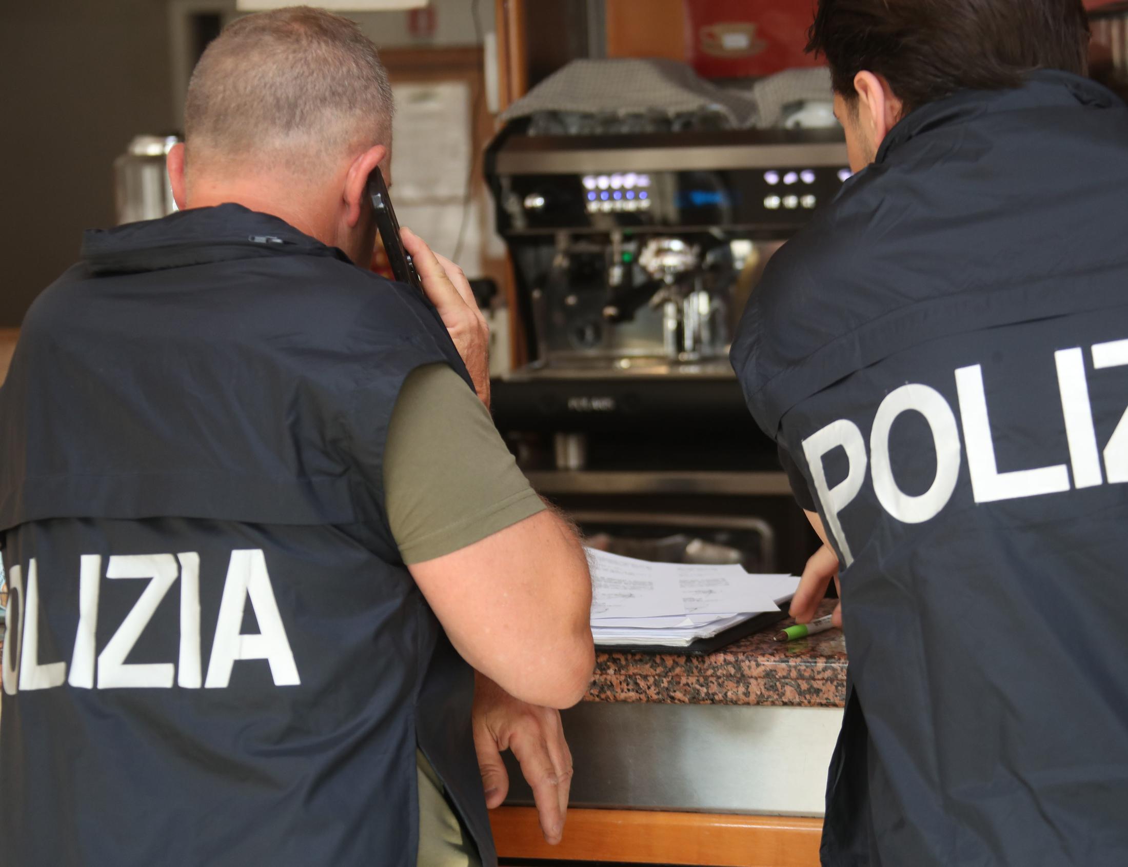 Rissa in un bar del centro costa cinque Daspo. Locali vietati per un anno