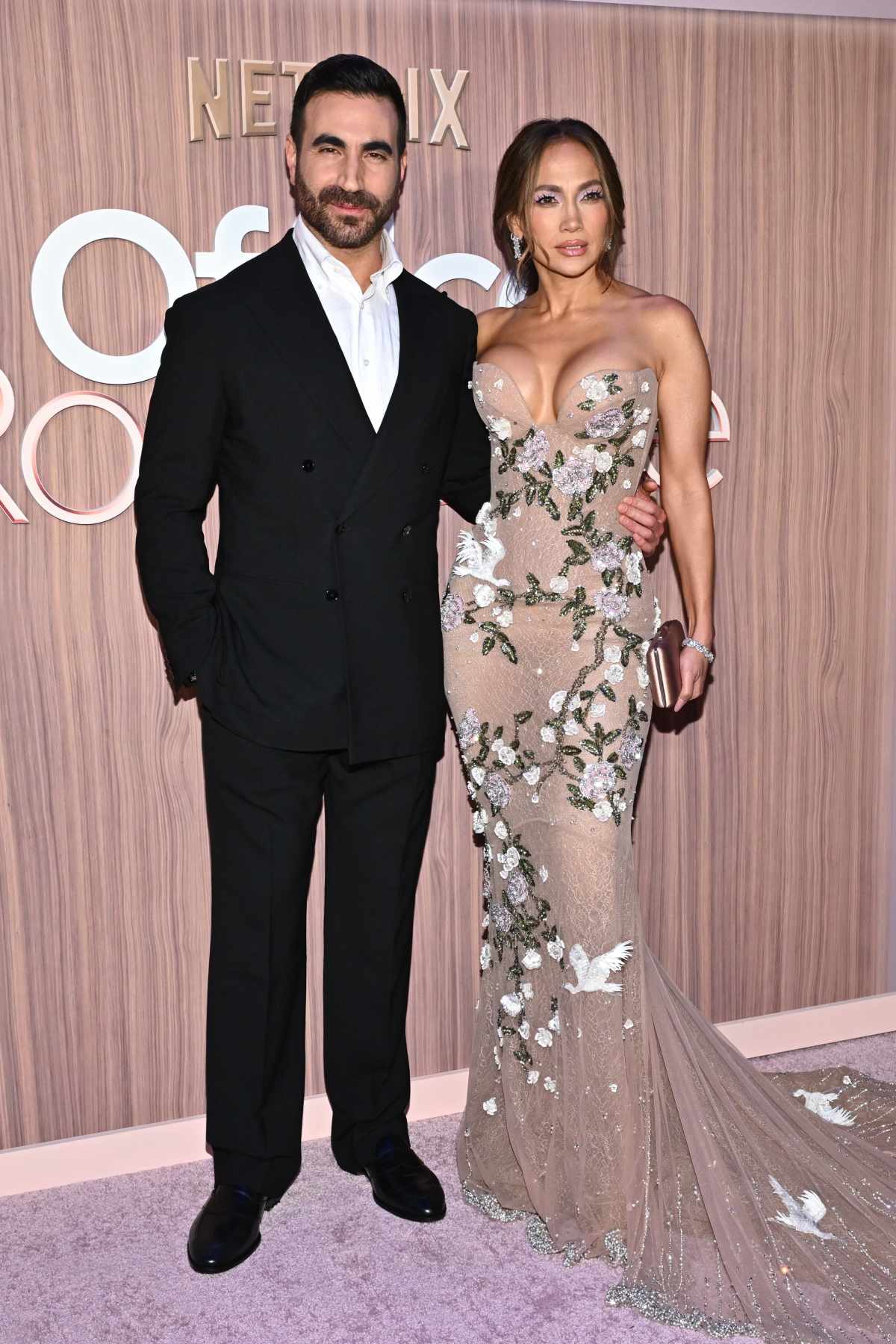 'Not dating': Jennifer Lopez denies Brett Goldstein romance rumors amid ...