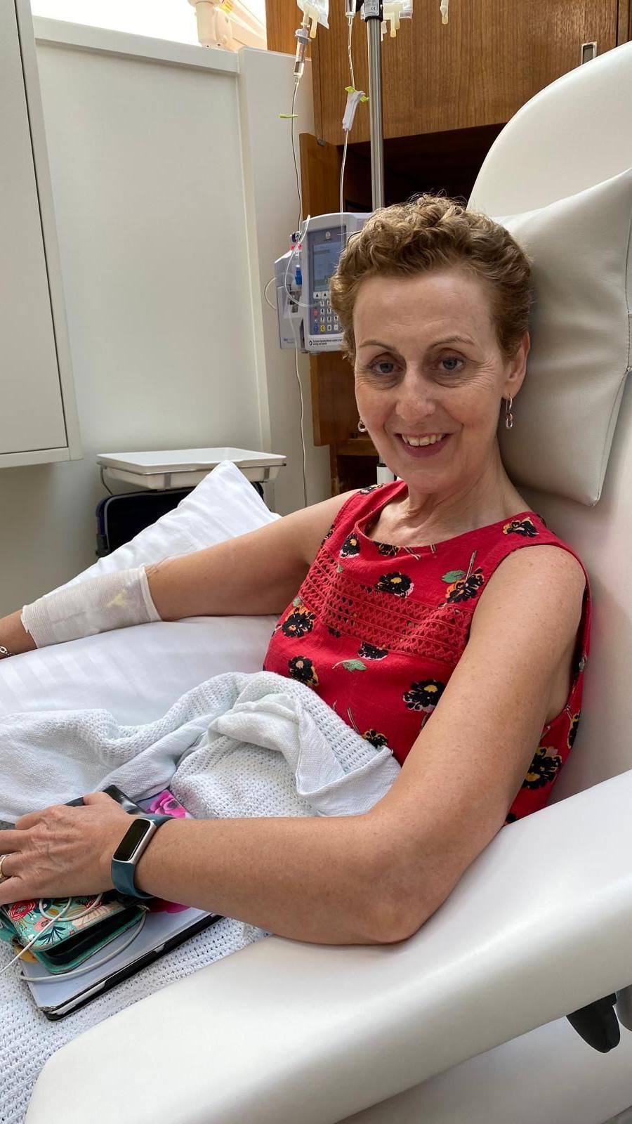 Breakthrough ovarian cancer drug offers patients more time and better ...