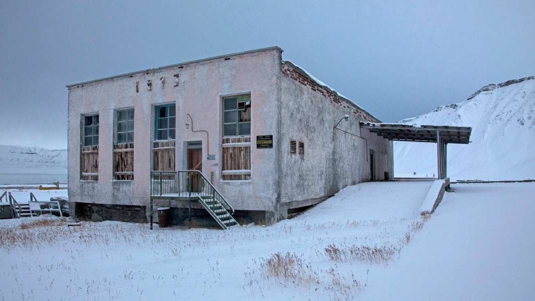 3 abandoned Arctic and rural homes frozen in time