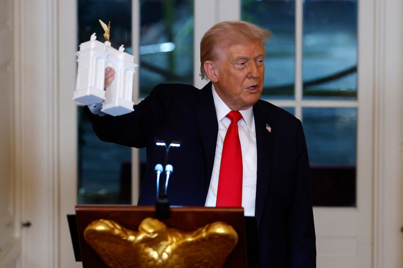Trump's 250-foot arch to feature observation deck to raise pedestrians ...