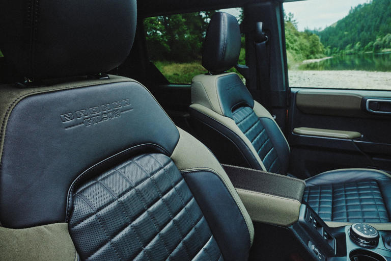 2027 Ford Bronco Filson: A raptor-engined off-roader for preppy outdoorsmen