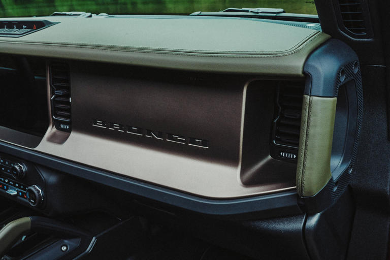 2027 Ford Bronco Filson: A raptor-engined off-roader for preppy outdoorsmen
