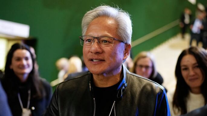 Huang throws, Park hits at Jamsil AI Alliance event