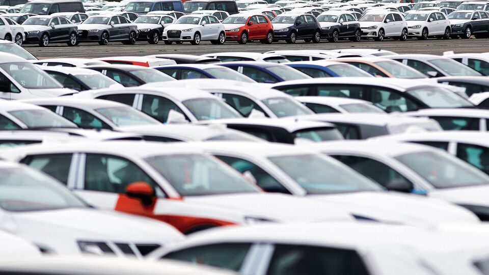 Auto firms look to build, expand their captive retail lending biz
