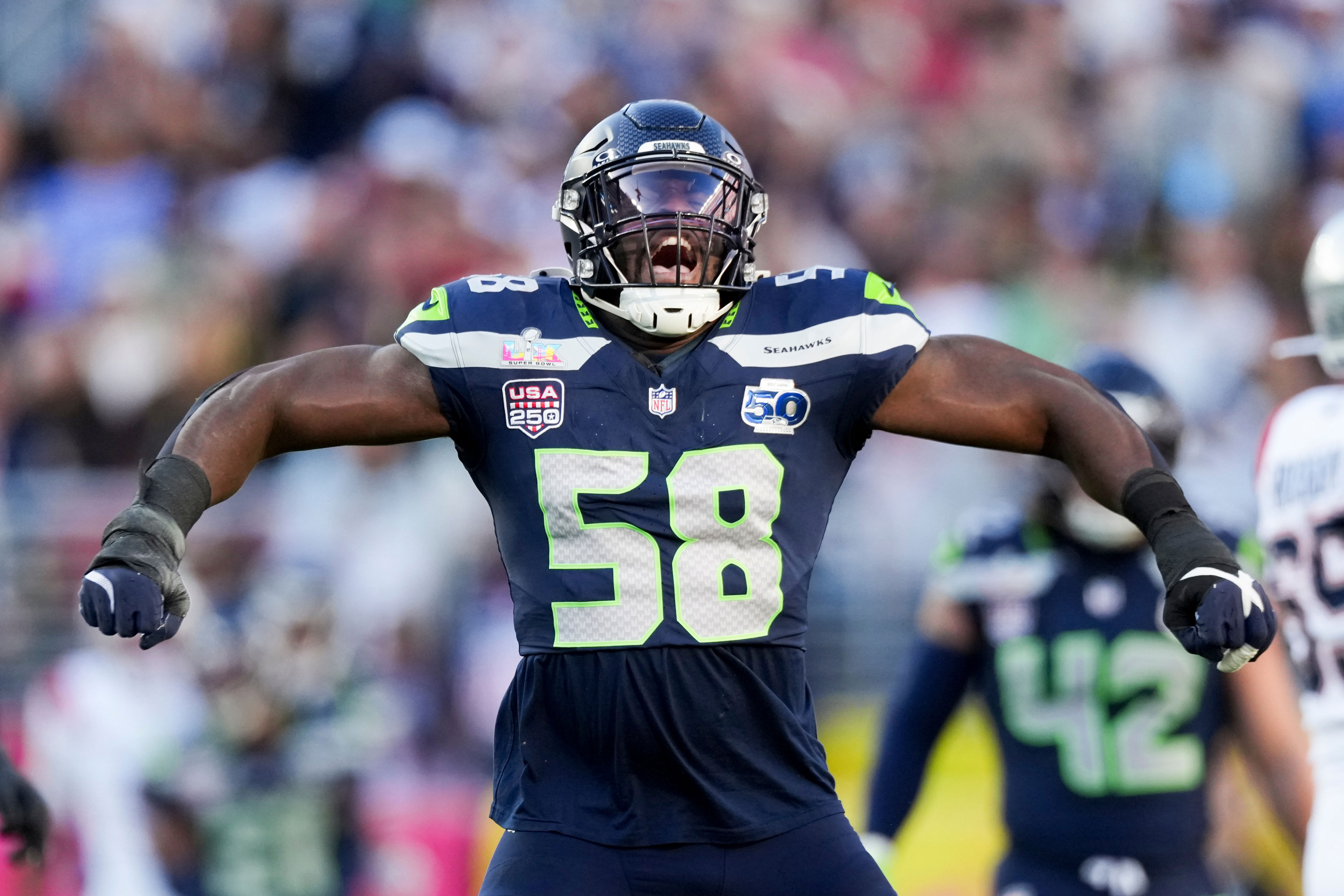 Seahawks LB Derick Hall had no interest in testing market, wants to ...