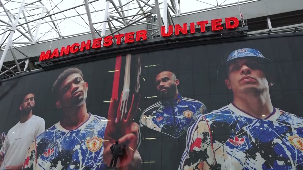 Glazer family members studying Man United stake sale, Bloomberg News ...