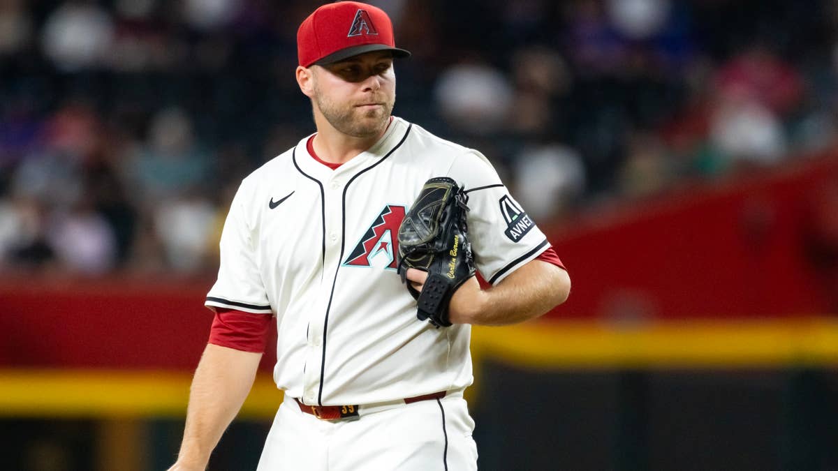 Diamondbacks' ace has injury setback during throwing program