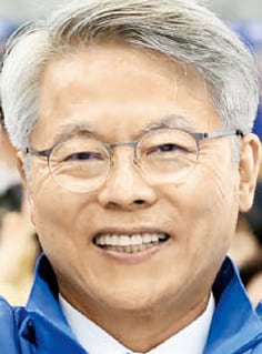Democratic Party's Min Hyung-bae wins first Jeollanam-do·Gwangju ...