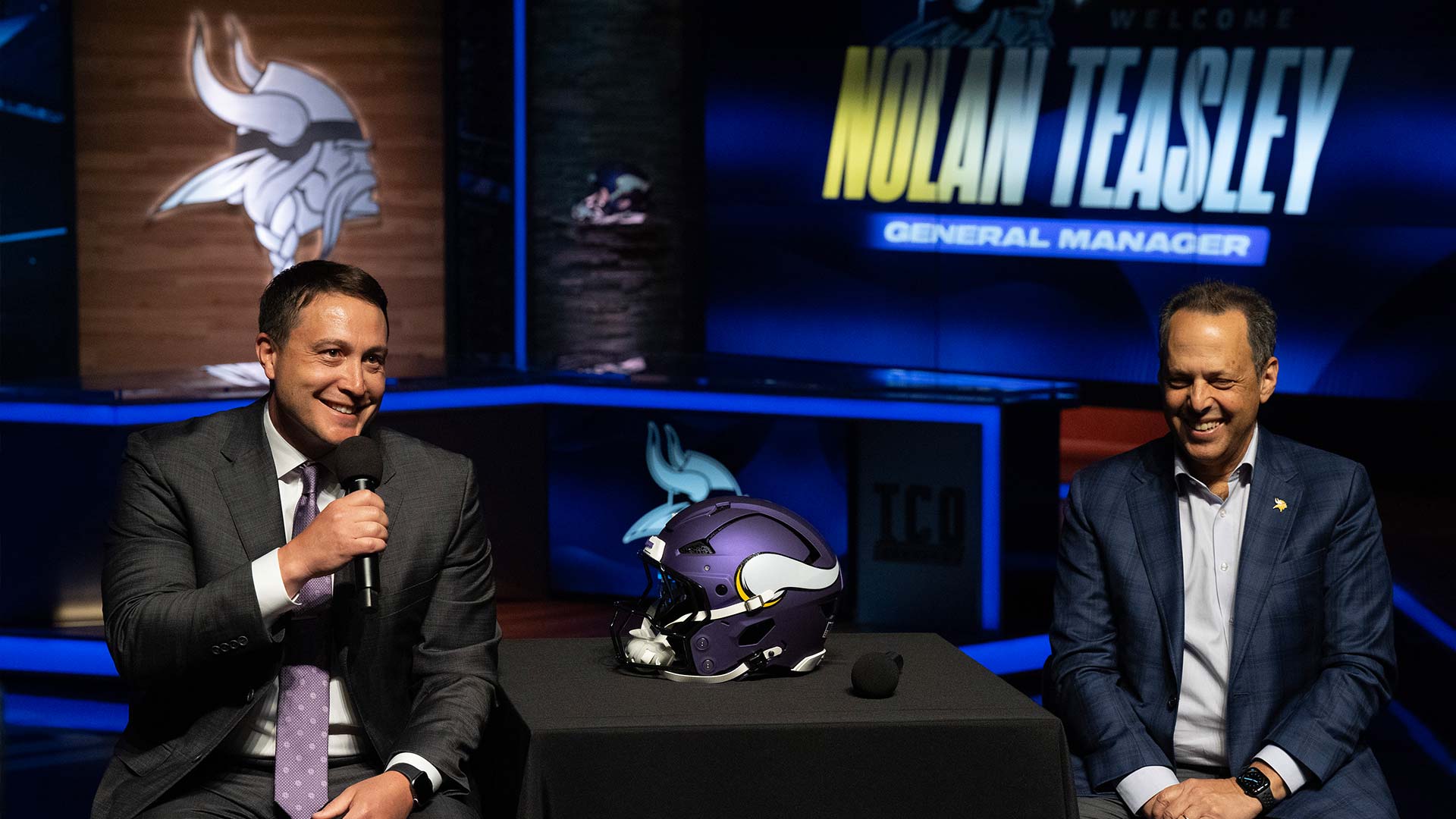 Vikings introduce former Seahawks executive Nolan Teasley as new ...