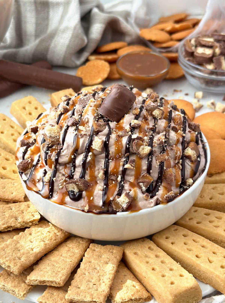 Easy Twix dip