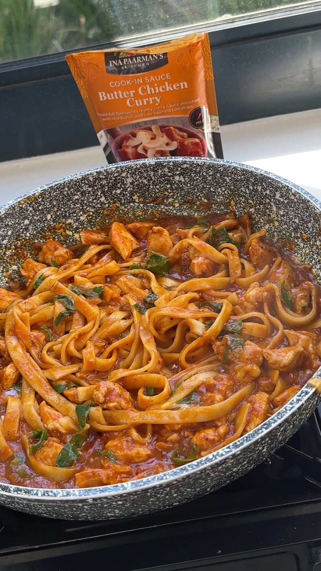 Quick chicken pasta recipe with butter chicken sauce