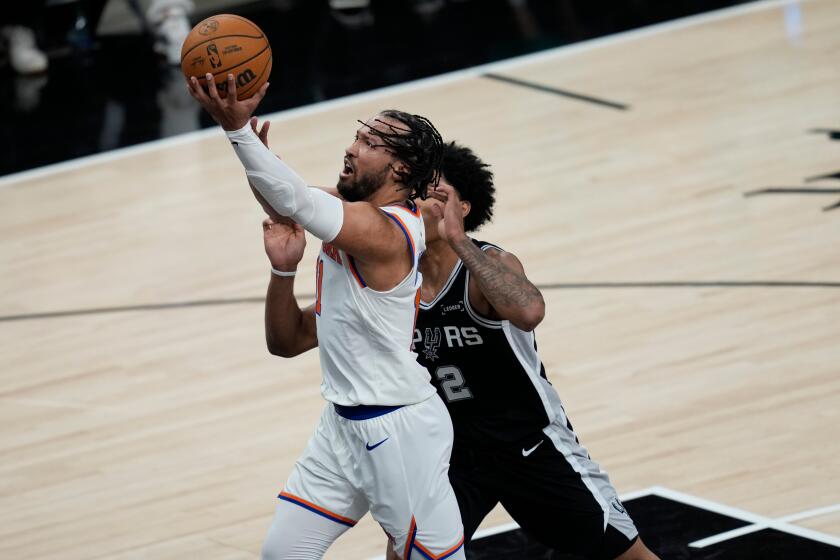 NBA Finals: Jalen Brunson scores 30 points, Knicks rally to beat Spurs ...