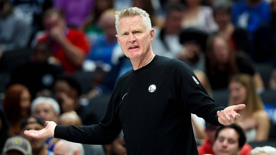 Breakout Warriors player is quickly getting lost in offseason speculation