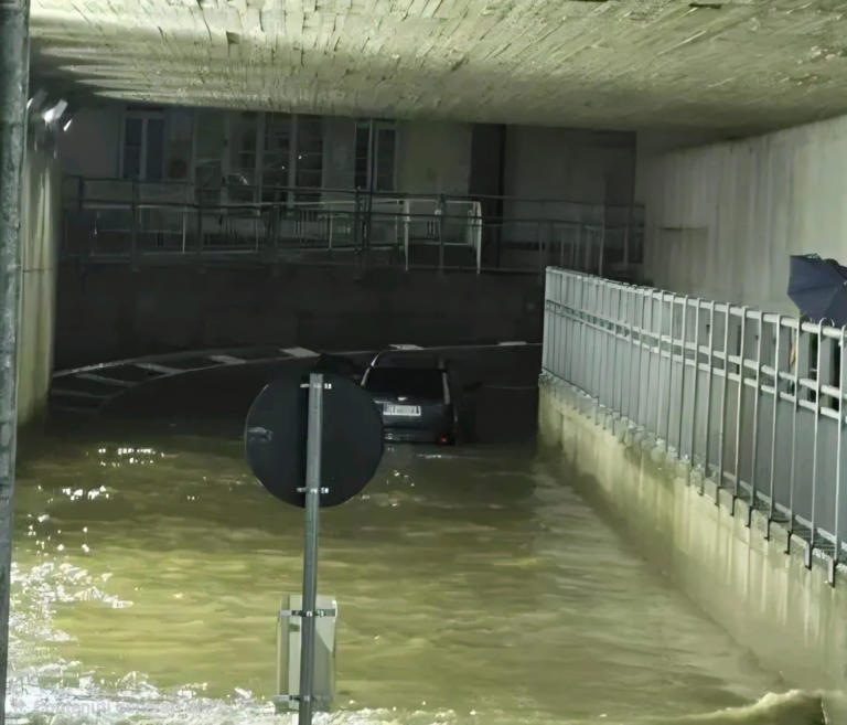 Salvati nei sottopassi allagati. Fiume d’acqua, Arezzo in tilt: in un ...