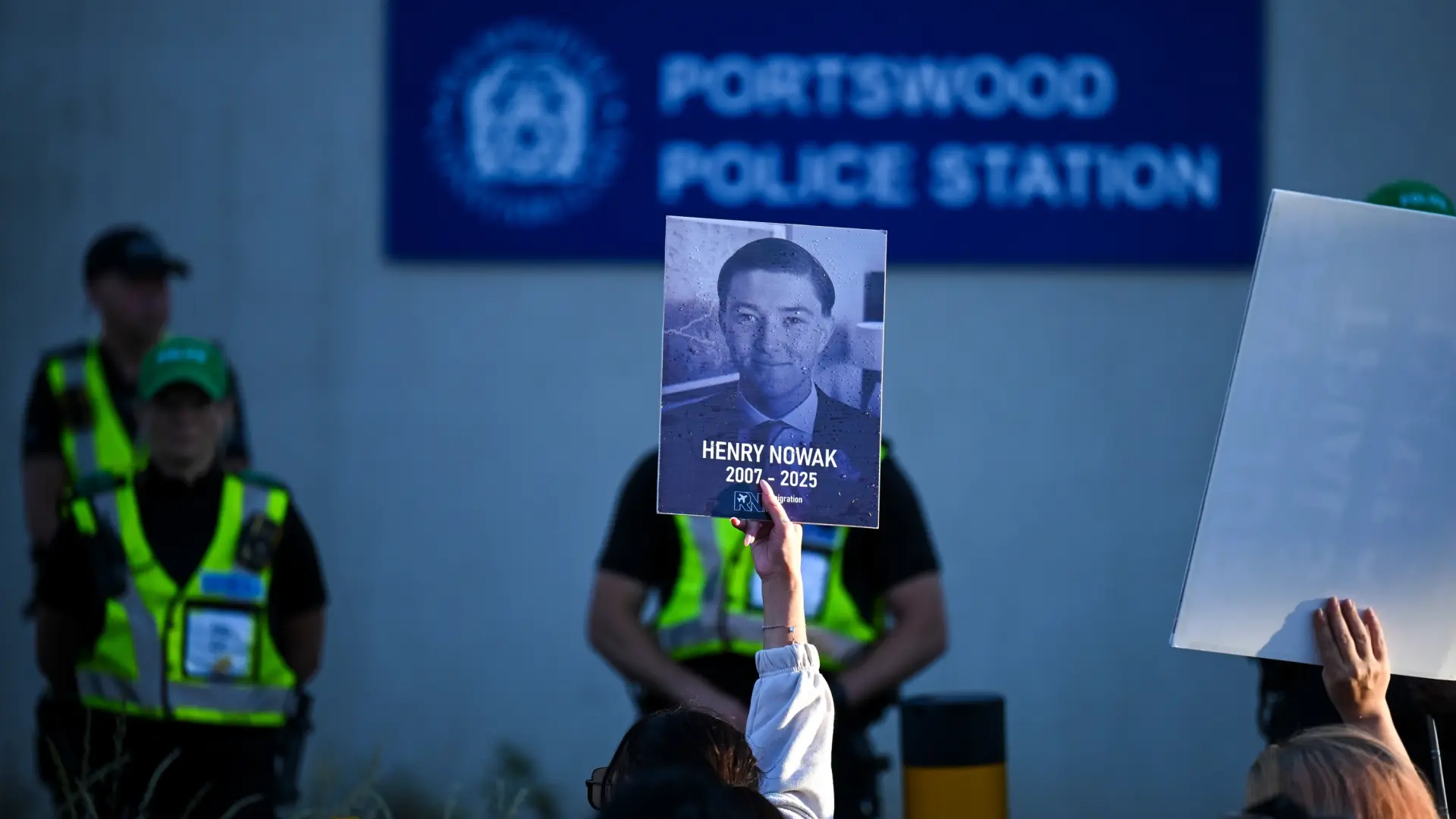 La muerte del joven Henry Nowak conmociona Reino Unido, que debate una ...