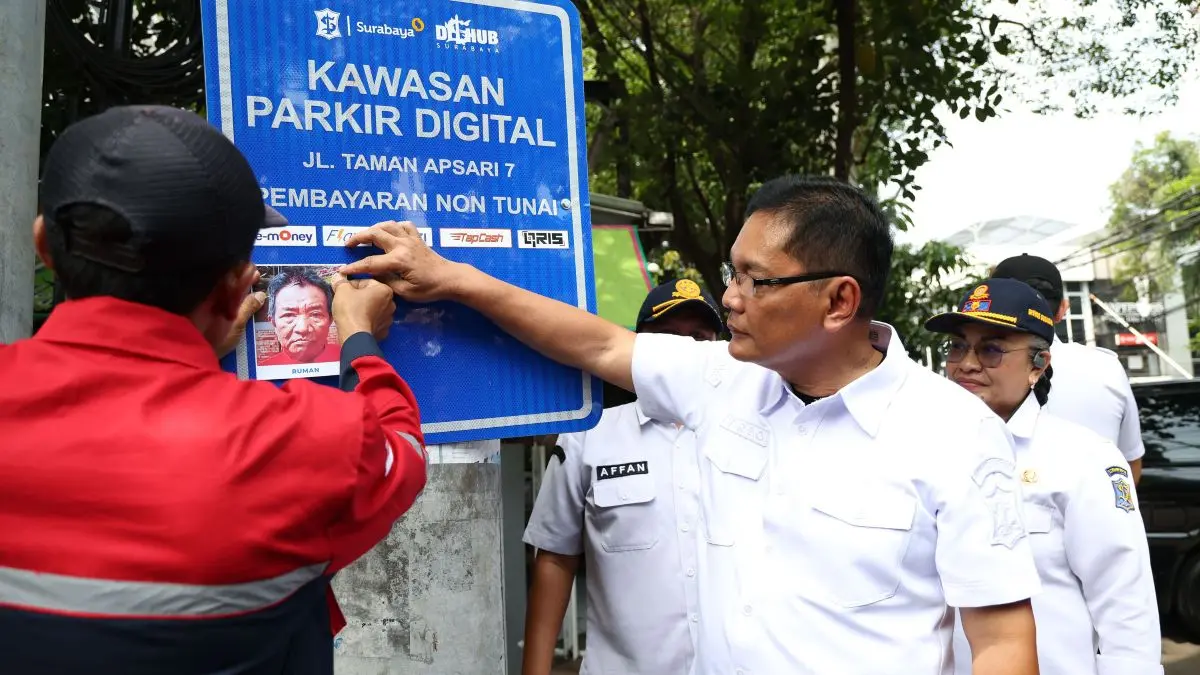 Dishub Surabaya minta warga tolak bayar parkir jika jukir tak sesuai ...