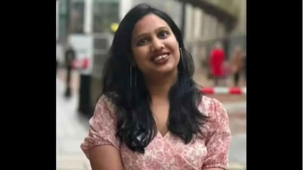 Day after texting brother about new job, Kolkata girl run over in UK by ...