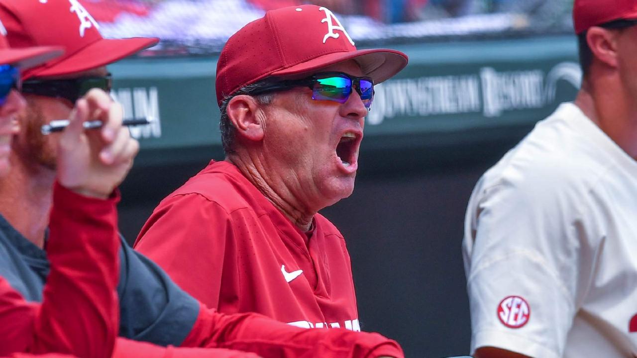 Razorbacks coach Dave Van Horn moving on after loss to Bulldogs