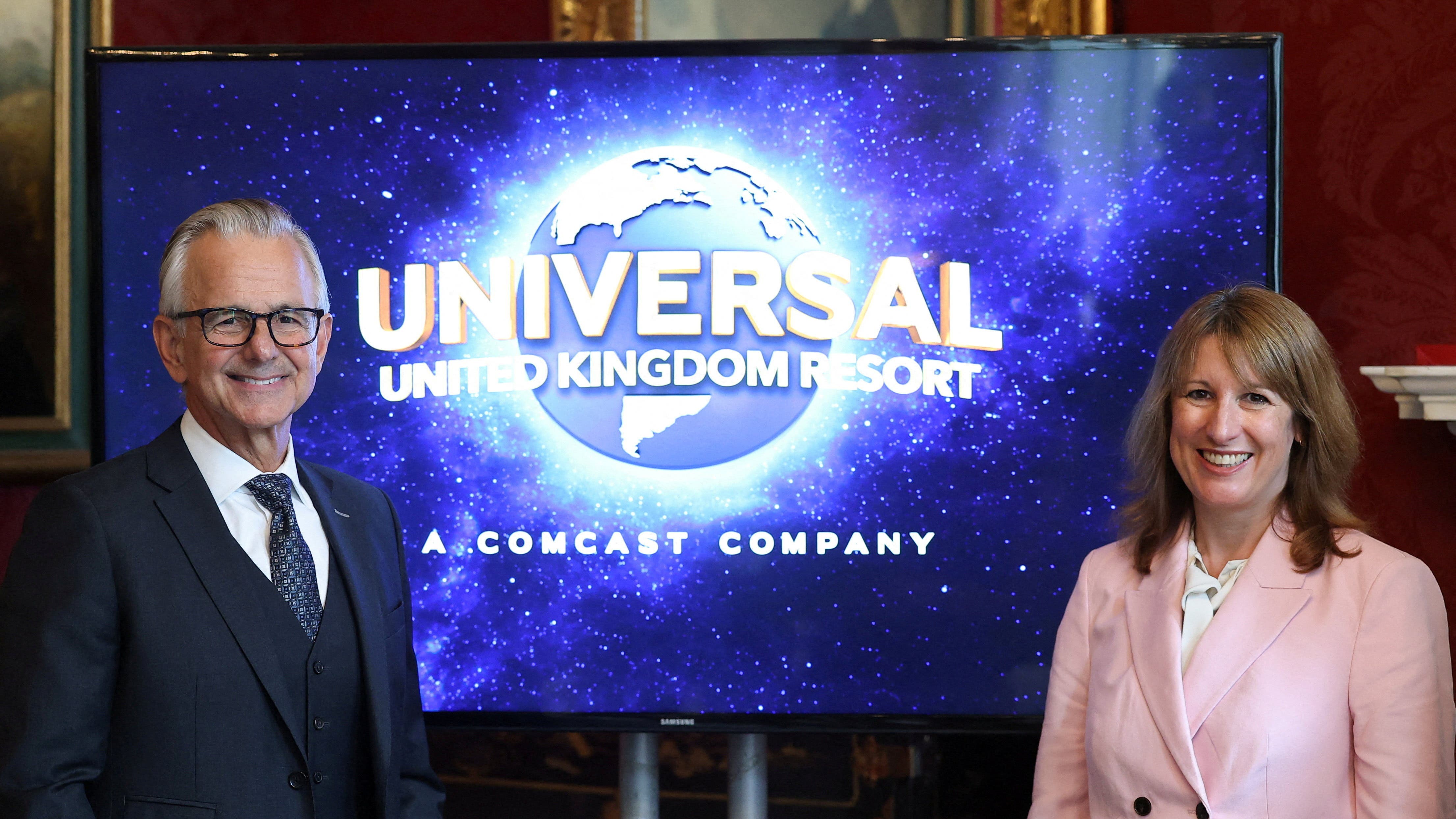 Universal unveils UK theme park name and logo as £7.3bn investment ...