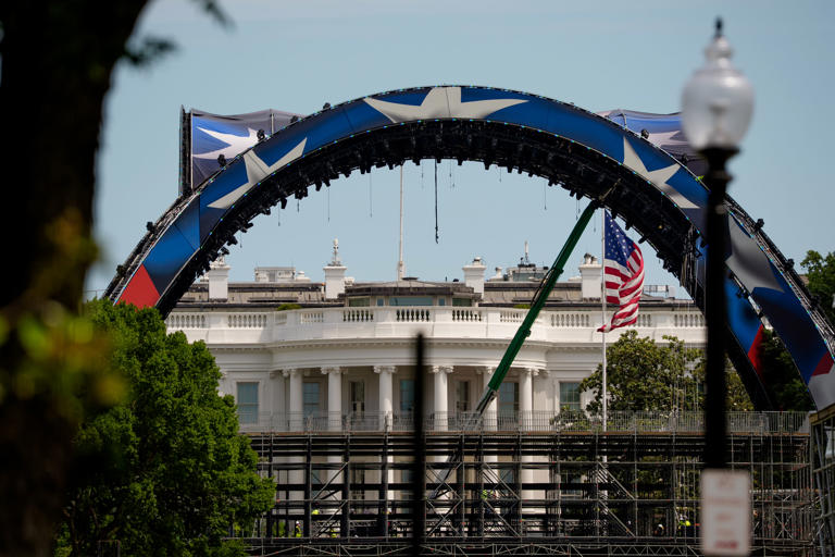 Troops attending White House UFC event must meet physical standards ...