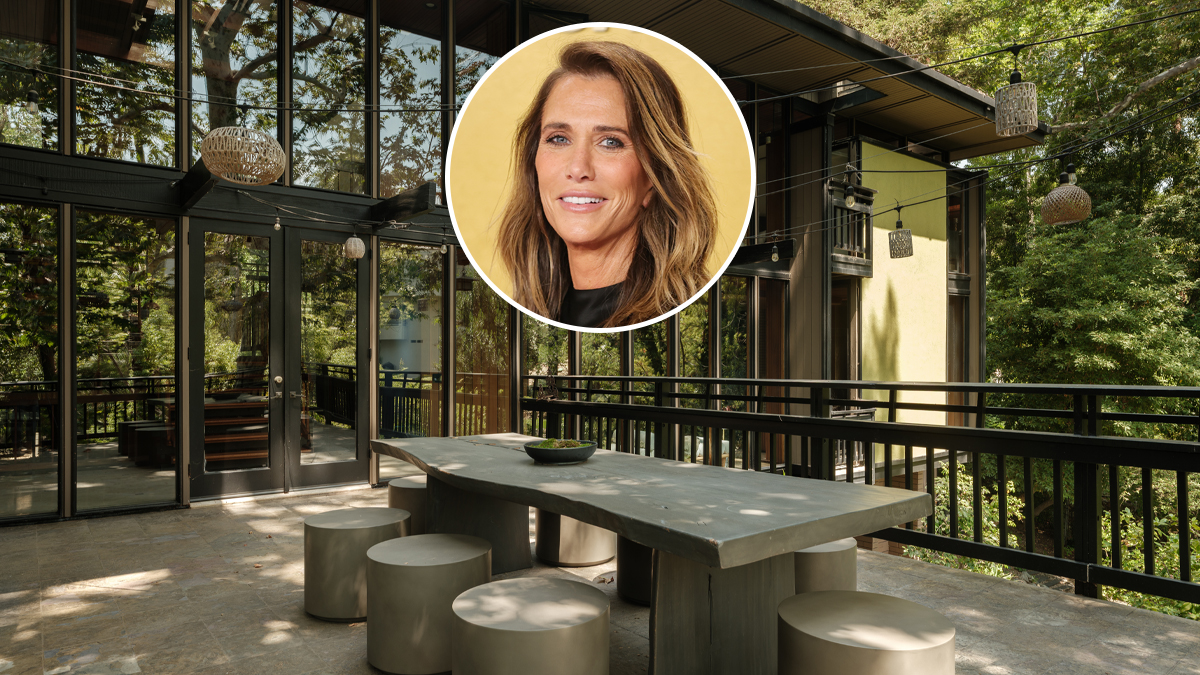 Kristen Wiig's Pasadena house in photos