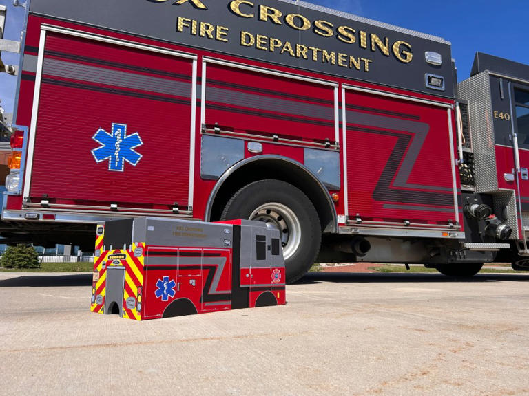 Neenah High School student designs mini fire truck