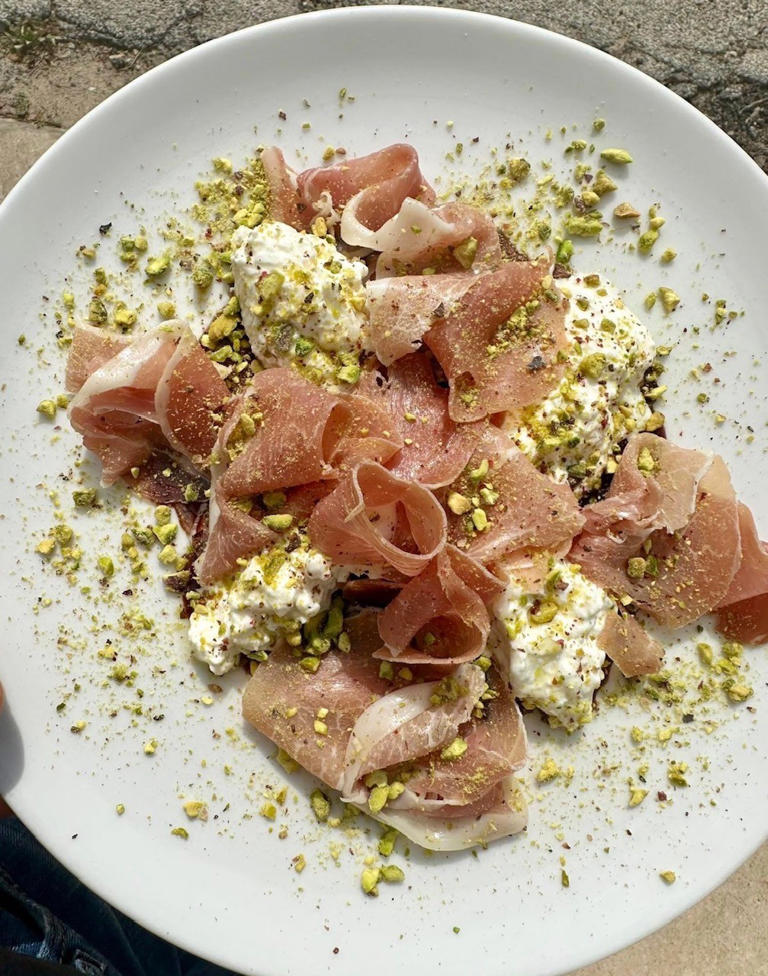 Bite of West Texas: Big-city dining meets small-town charm at Black Cur ...
