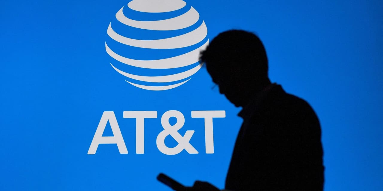 AT&T’s stock is seeing its worst day in 8 months as the SpaceX threat ...