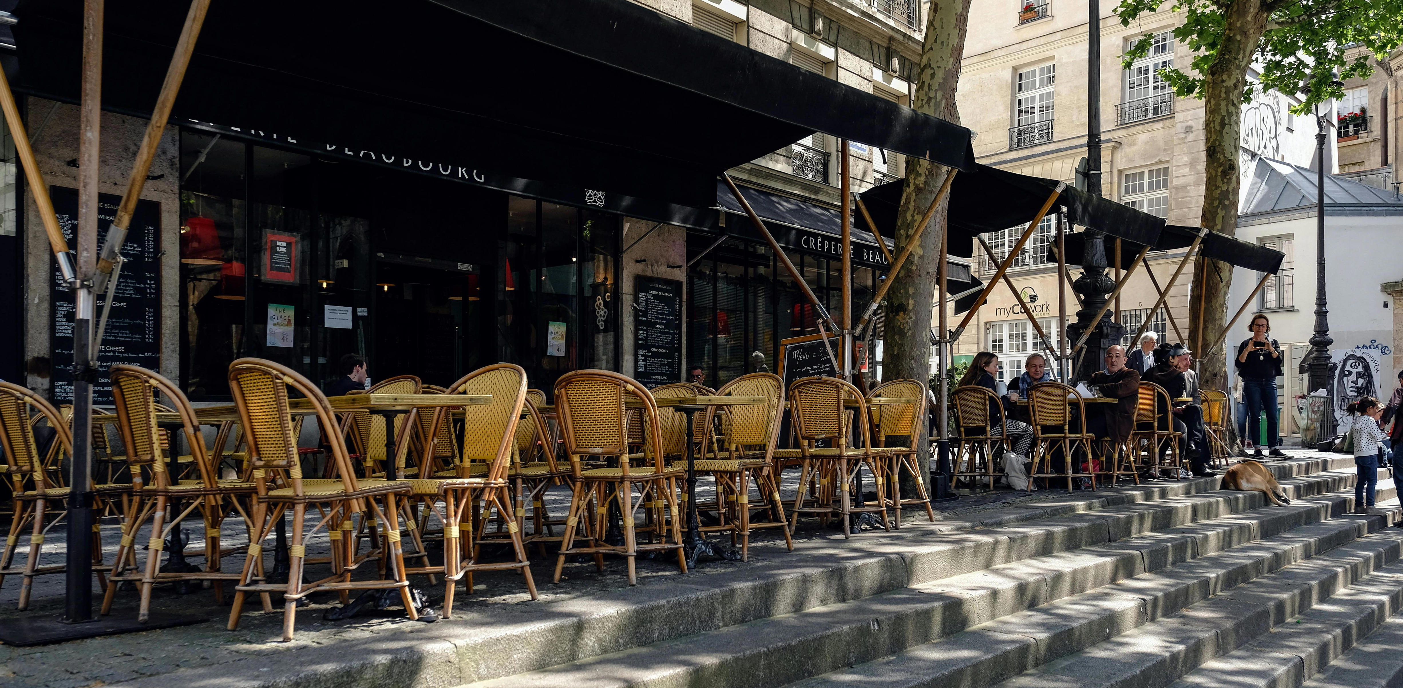 Un cliente revisa el ticket de un restaurante y no da crédito: más de ...