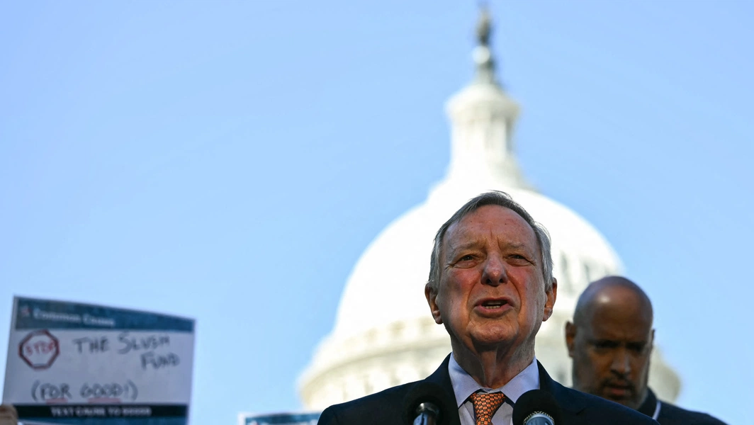 Senate GOP drops Trump fund to advance immigration bill