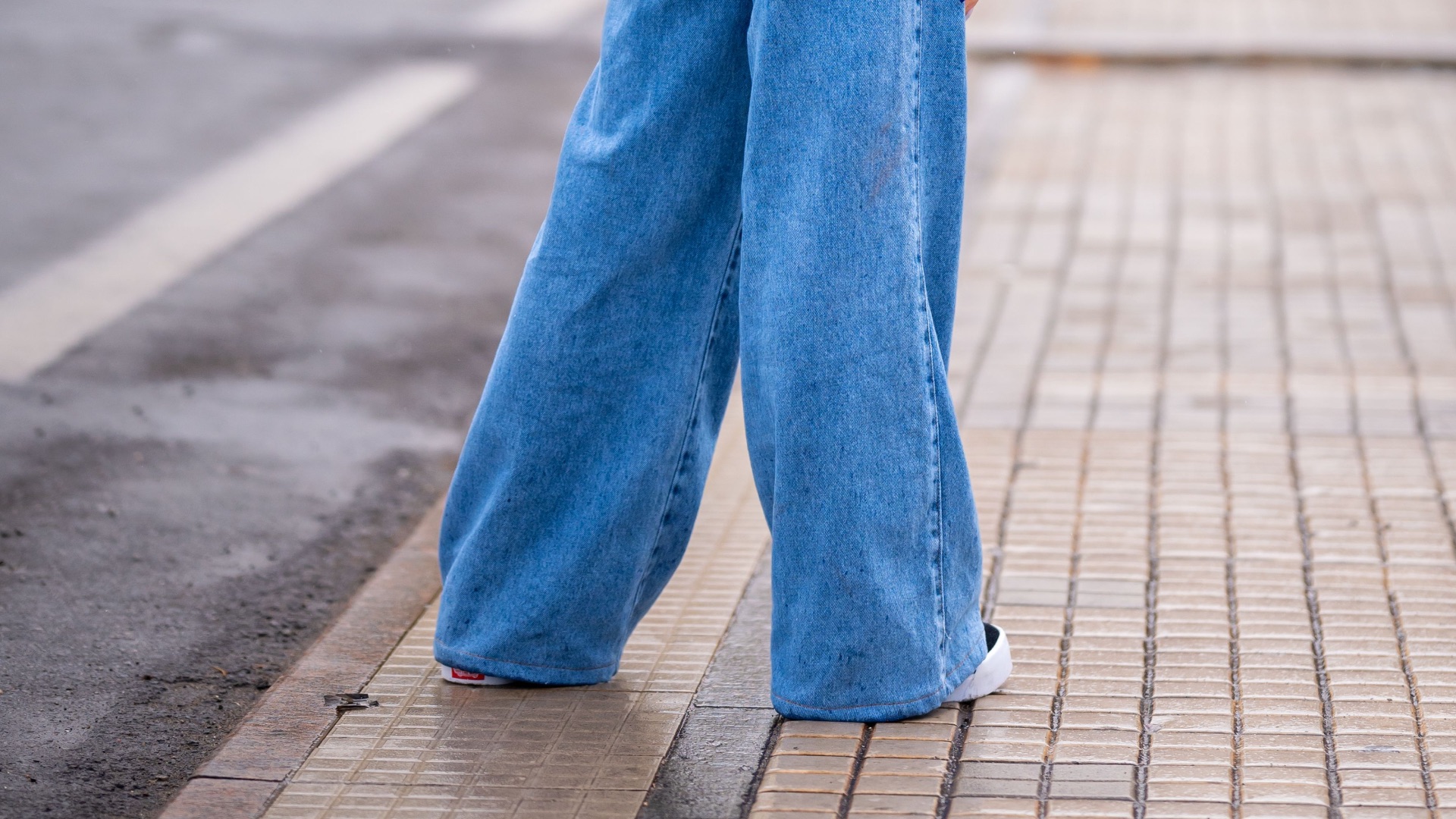 20 annoying fashion problems only short people deal with